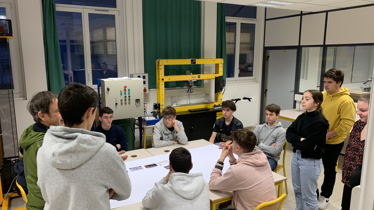 Les Premières STI2D s'initient à la "Fresque du climat" - Ensemble ...